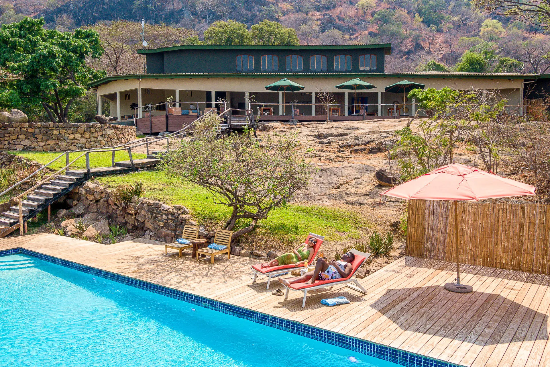 Pumulani Lodge – Drive Botswana